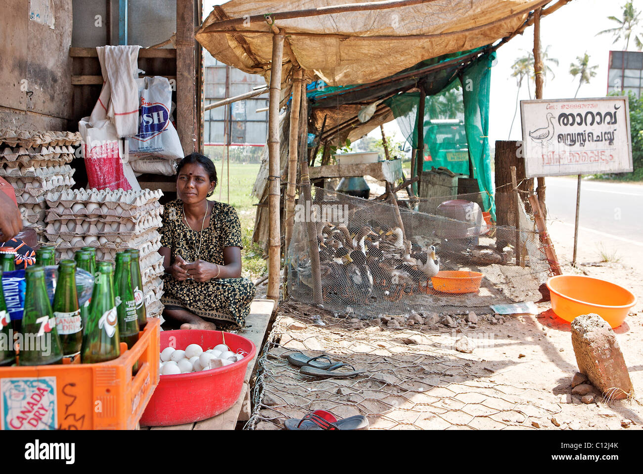 Indian Roadside Shop Stock Photos & Indian Roadside Shop Stock Images ...
