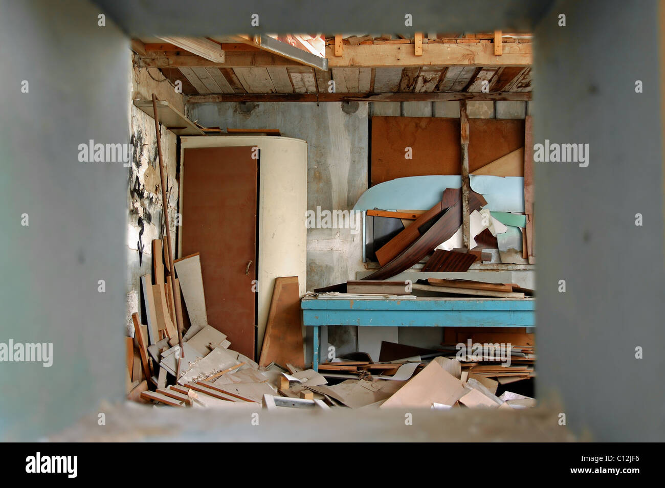 Trashed room hi-res stock photography and images - Alamy