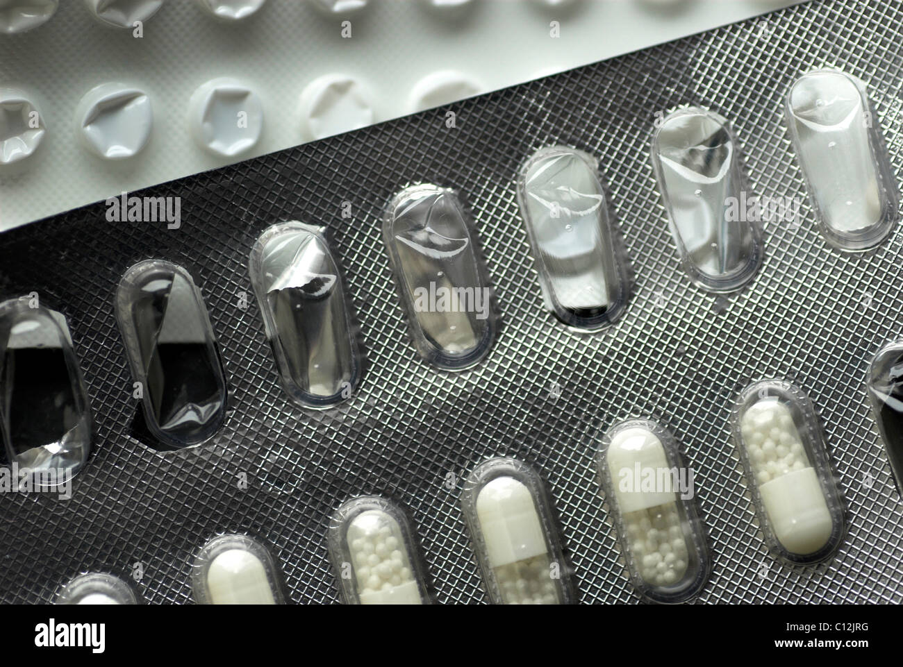 Image of medicinal tablets / pills/ capsules Stock Photo - Alamy