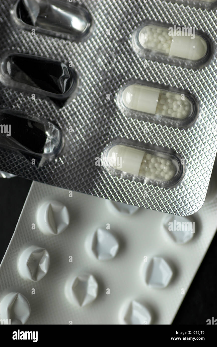 Image of medicinal tablets / pills/ capsules Stock Photo - Alamy