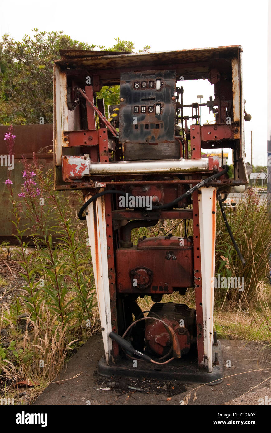 Rusty Old Oil Pump High Resolution Stock Photography and Images - Alamy