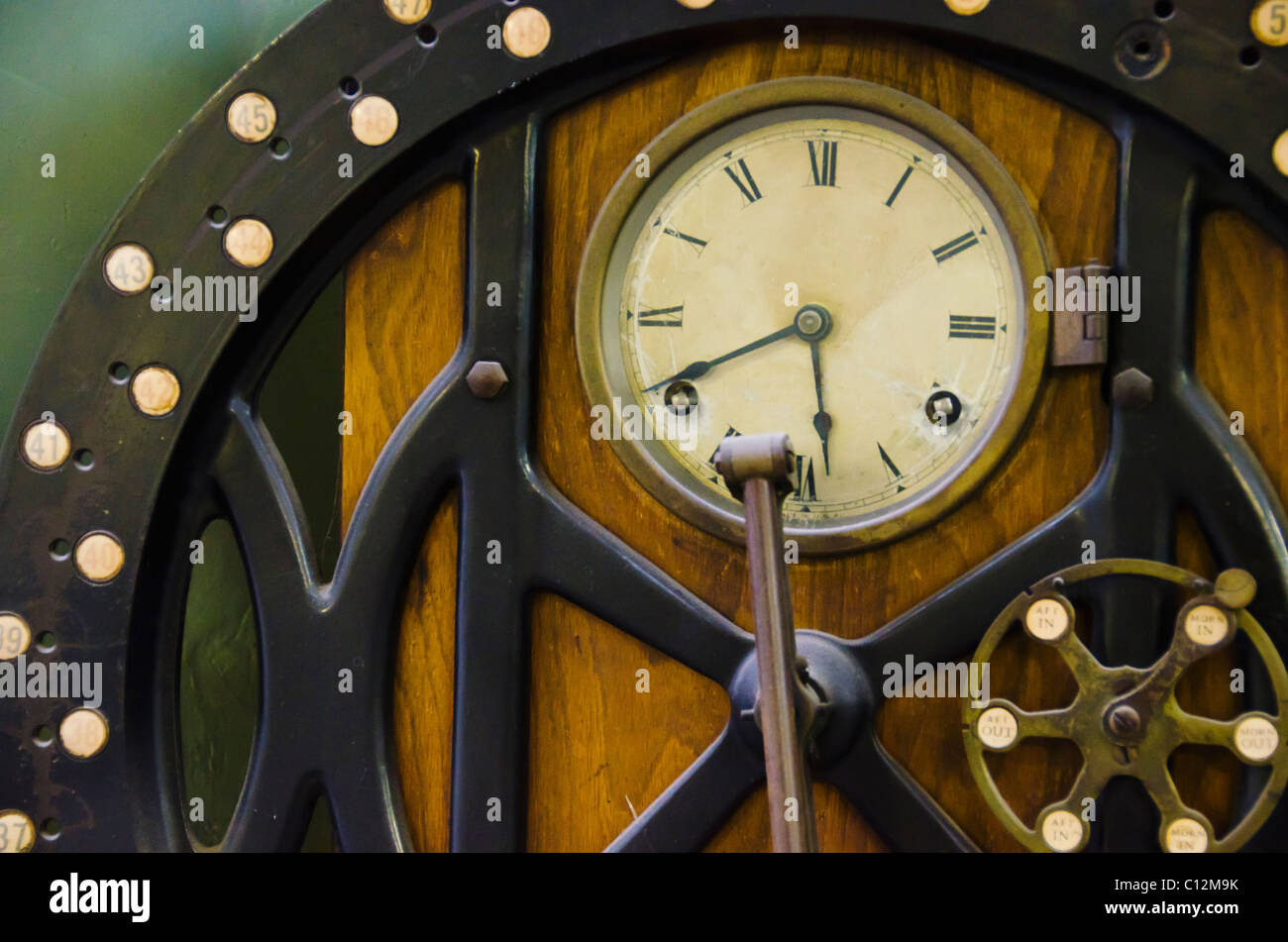 Clockworks hi-res stock photography and images - Alamy