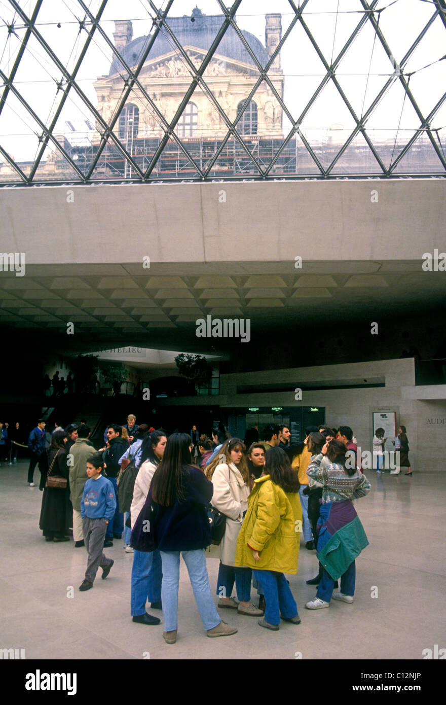 French students, students, student field trip, tourists, visitors ...