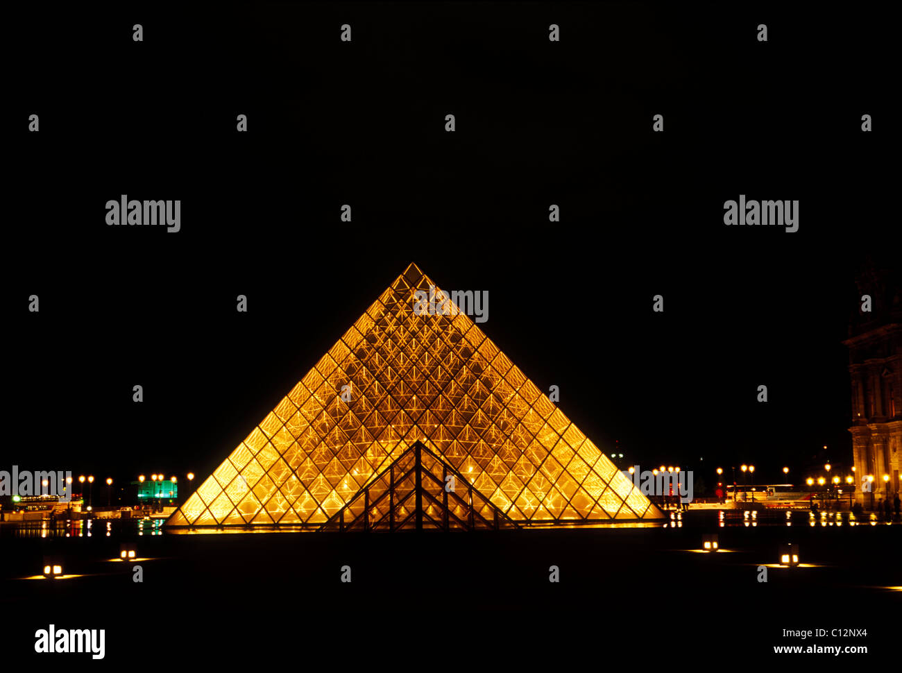 Glass Pyramid, designed by architect I M Pei, courtyard, Cour Napoleon ...