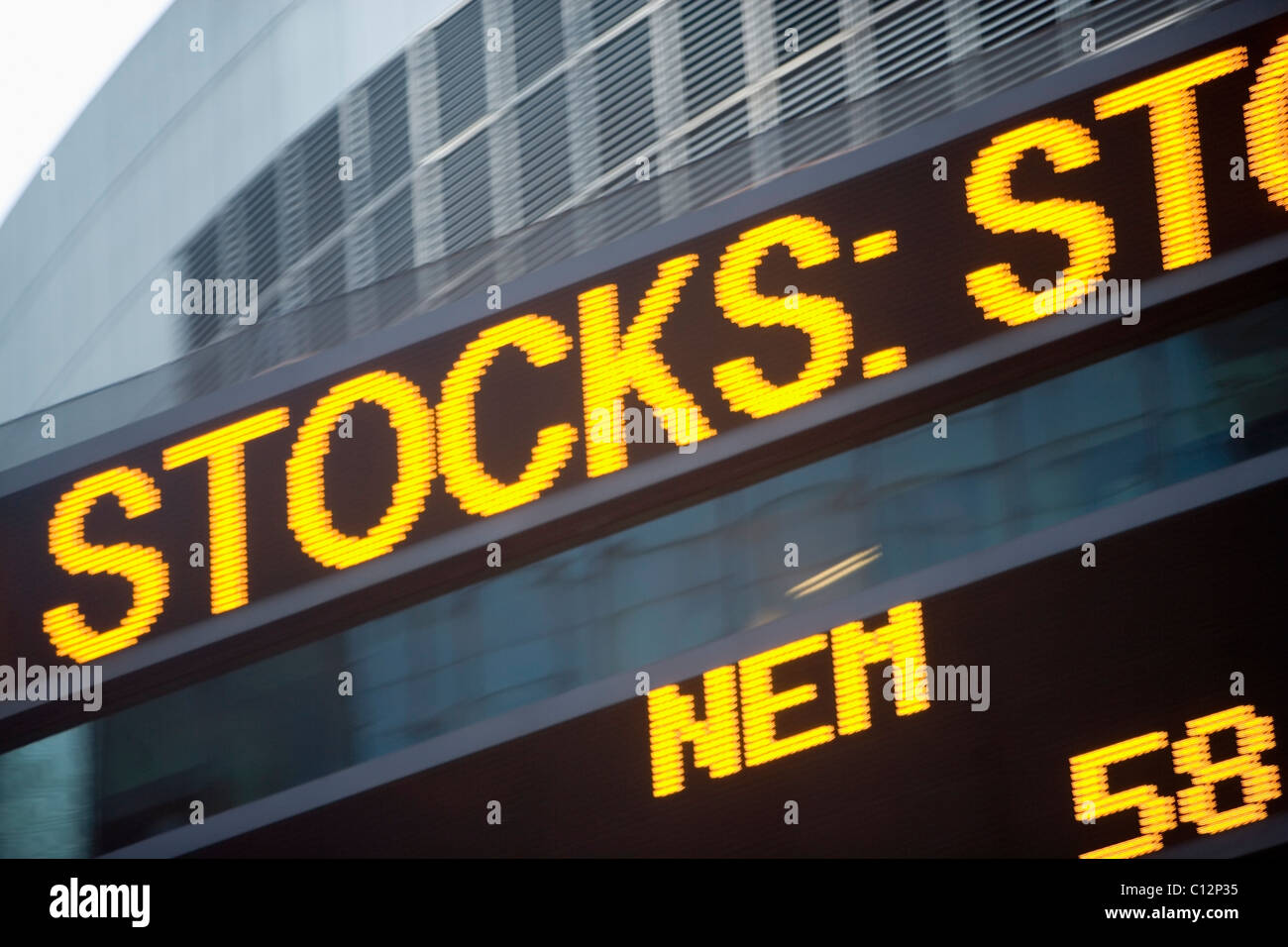 Times square ticker tape new york hi-res stock photography and images ...