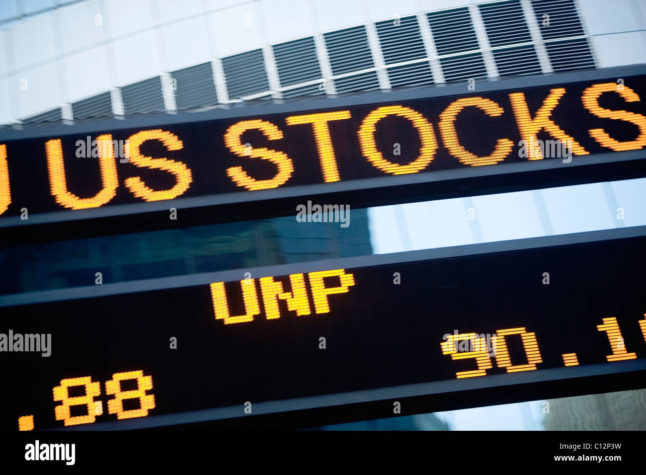 Times square ticker tape new york hi-res stock photography and images ...