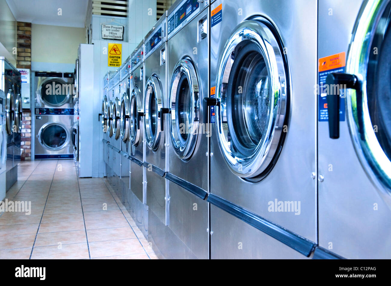 Laundromat hi-res stock photography and images - Alamy