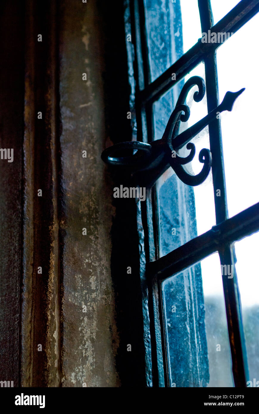 Metal window latch Stock Photo - Alamy