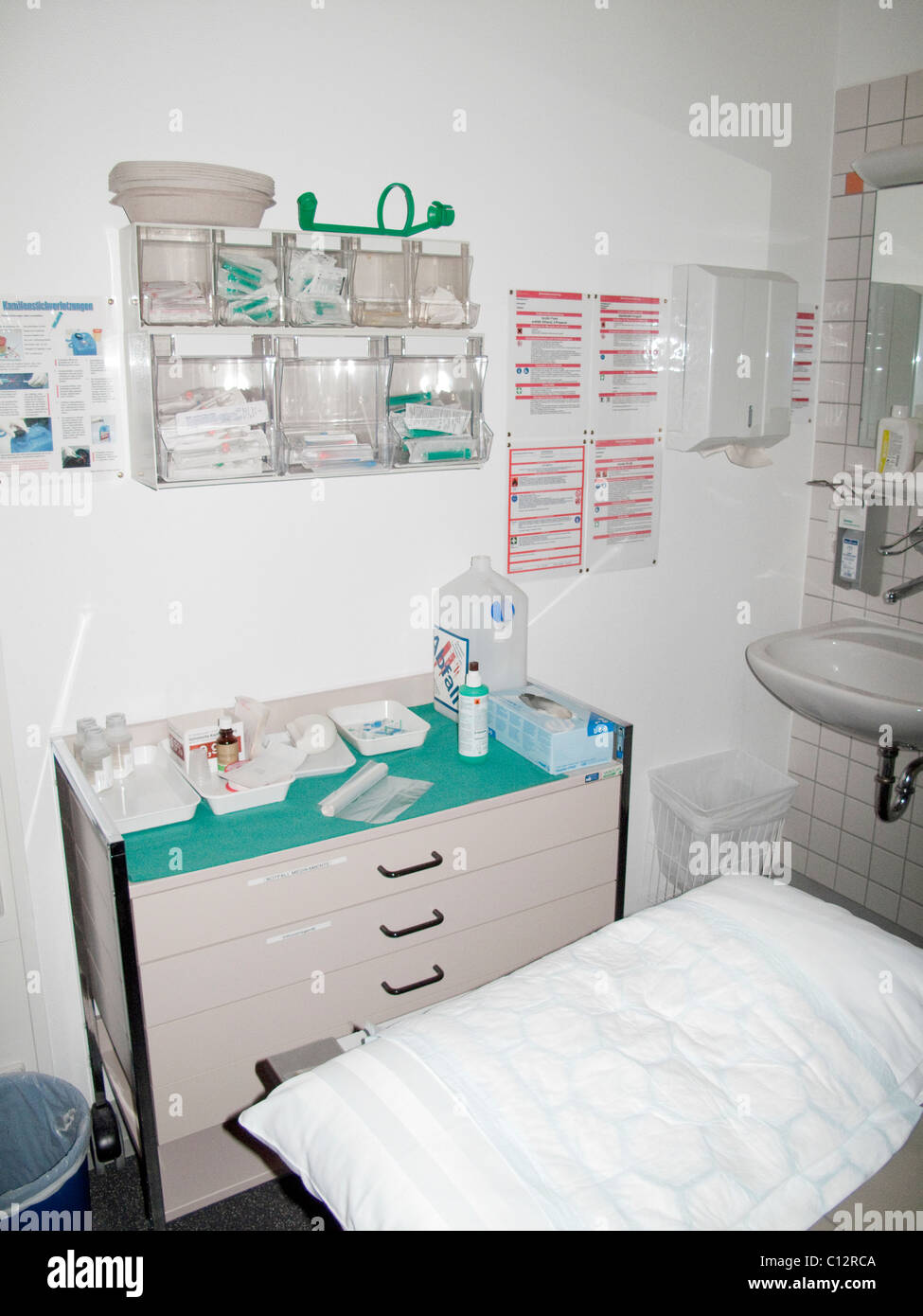 Nurses station in a hospital Stock Photo - Alamy