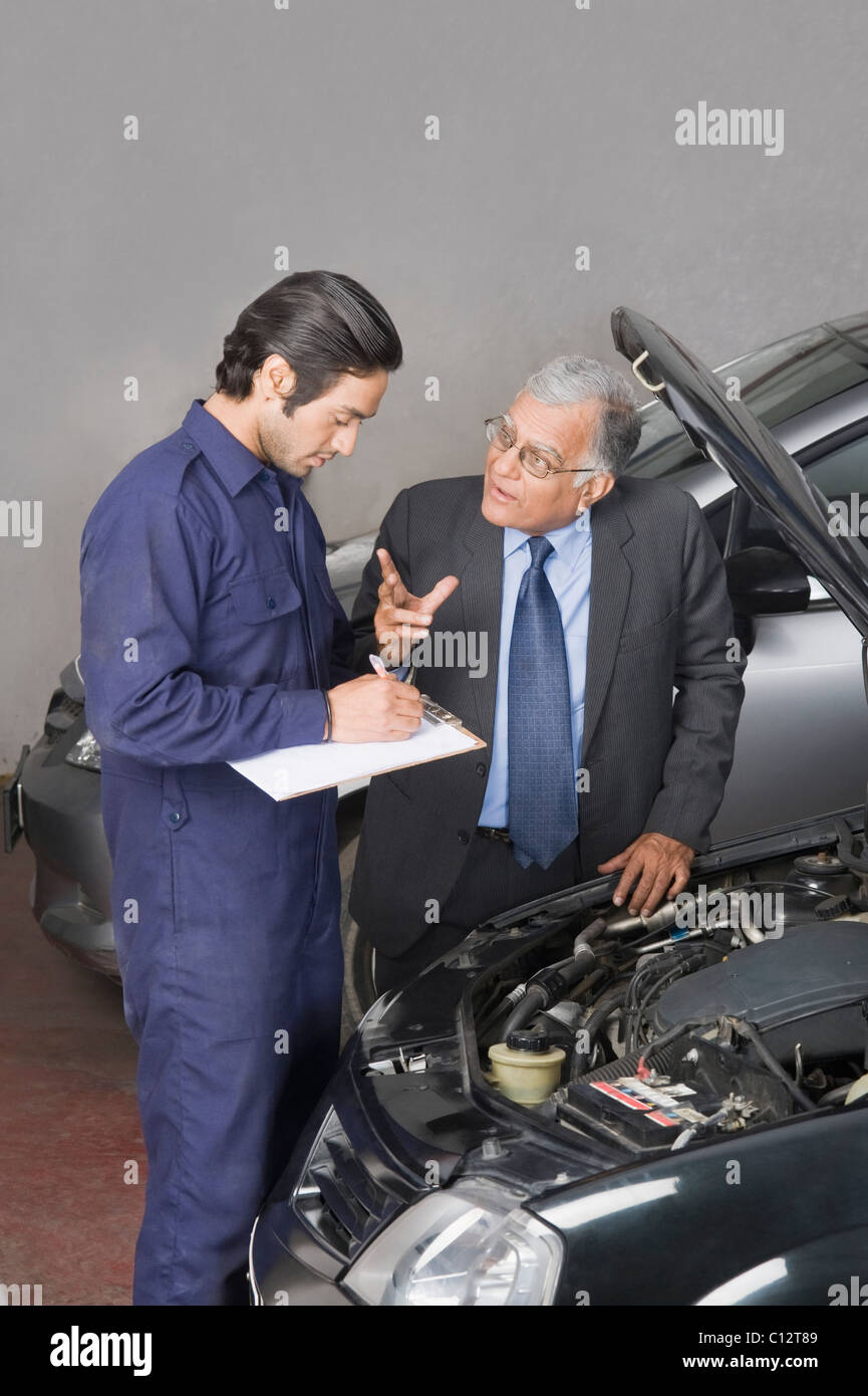 Breakdown assistance india hi-res stock photography and images - Alamy