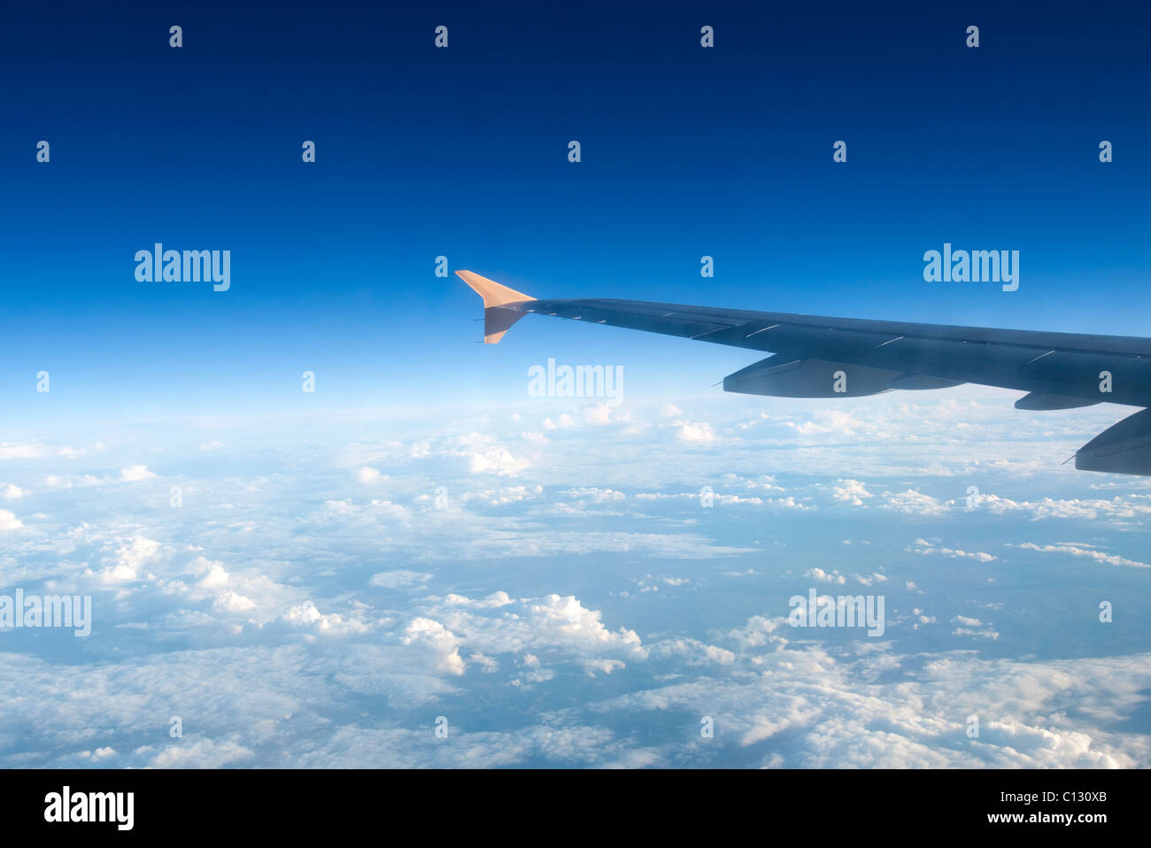 Aeroplane wing hi-res stock photography and images - Alamy