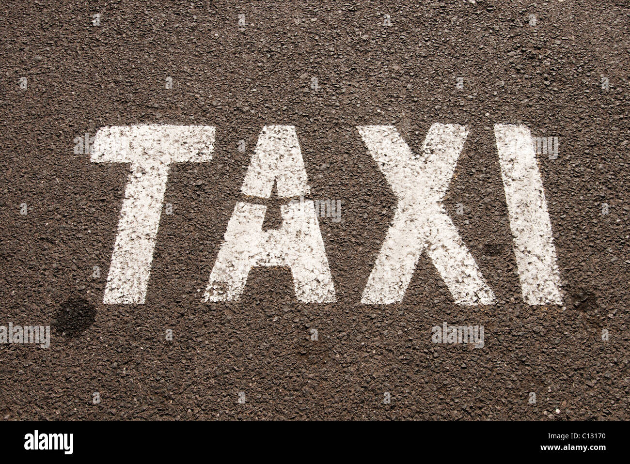 Taxi rank sign hi-res stock photography and images - Alamy