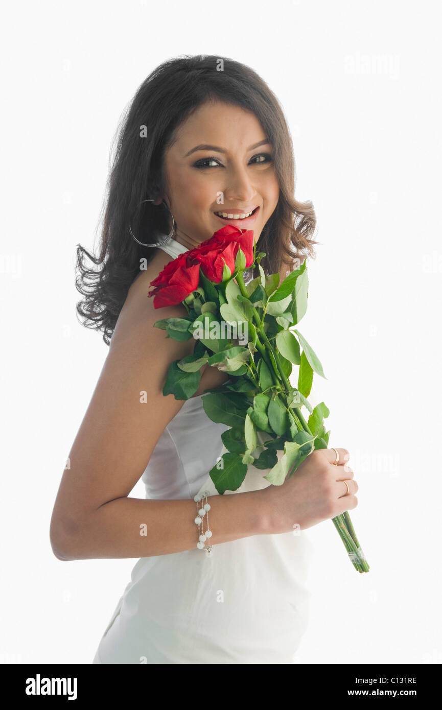 Red rose bunch side view hi-res stock photography and images - Alamy