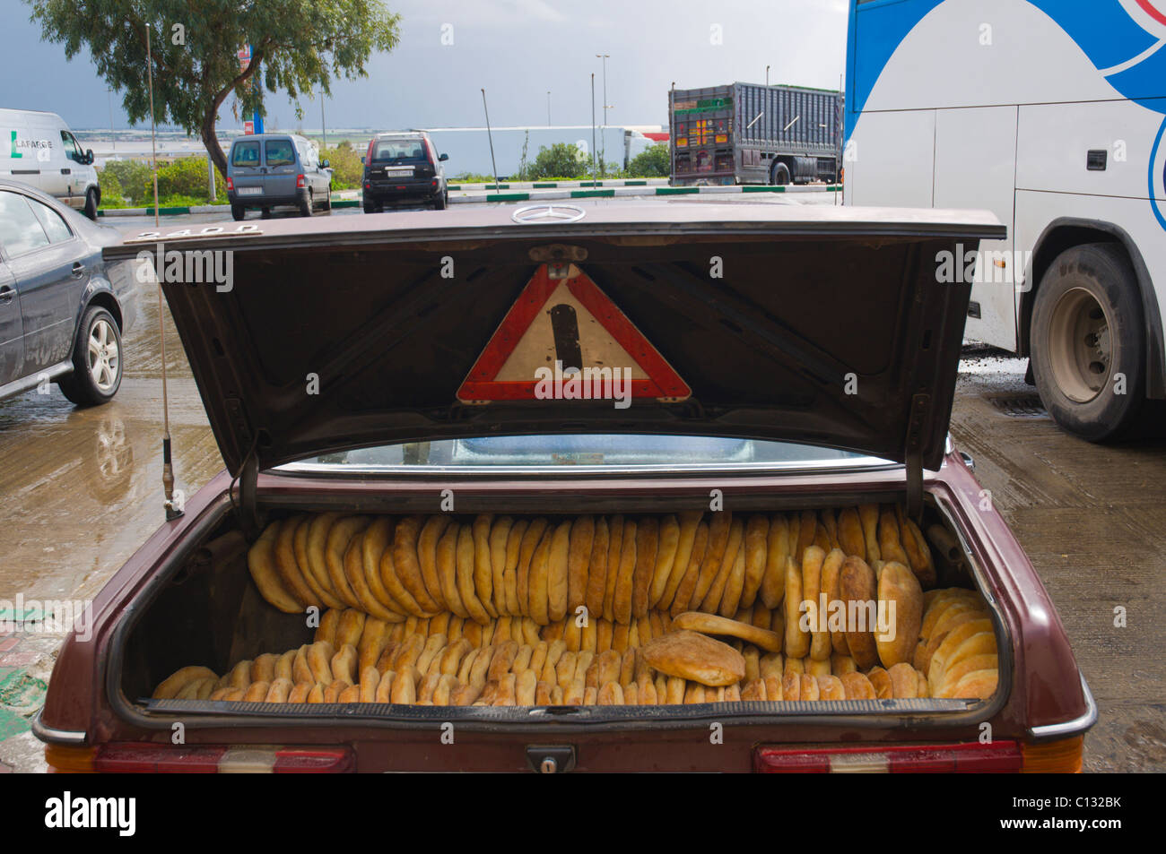 Car boot open parking lot hi-res stock photography and images - Alamy
