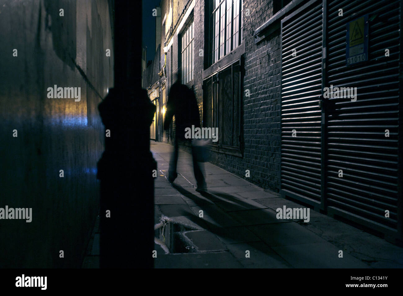 an alley in soho london at night Stock Photo - Alamy