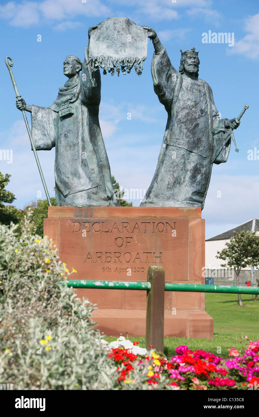Declaration Of Arbroath Statue High Resolution Stock Photography and ...