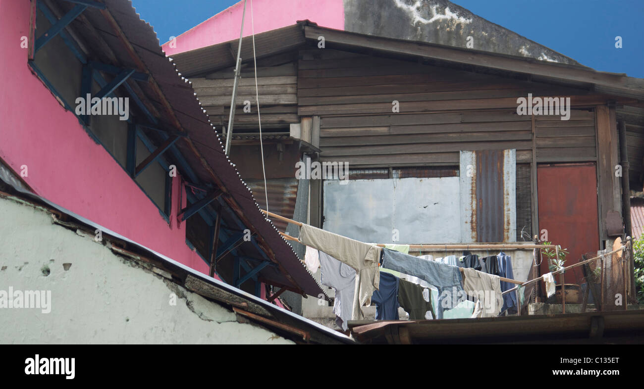 Drying laundry rooftop hi-res stock photography and images - Alamy