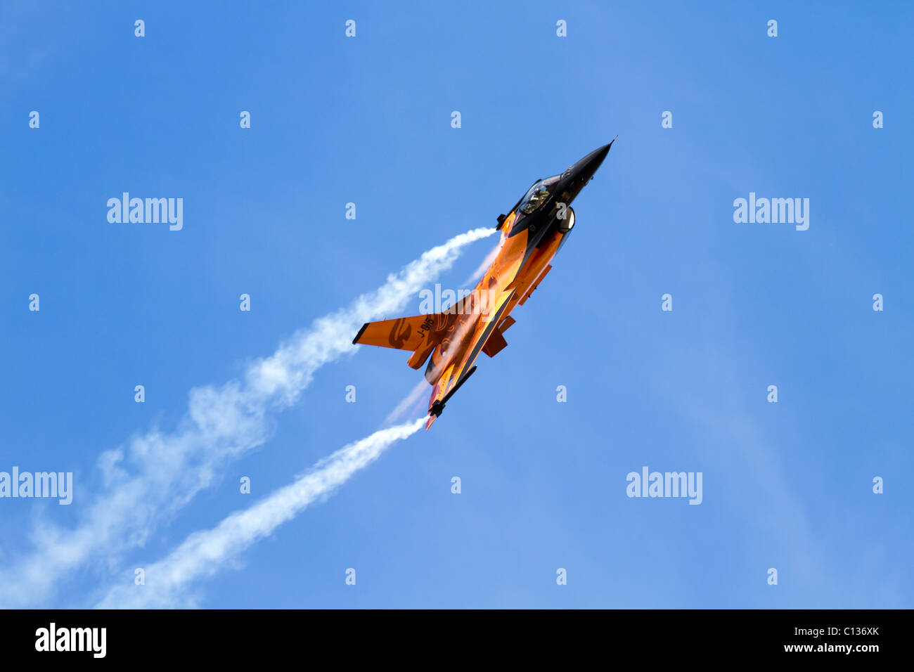 A Netherlands F-16 Falcon flying overhead at the Royal International ...