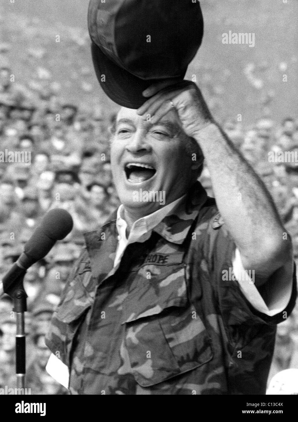 Bob hope entertaining the troops Black and White Stock Photos & Images ...