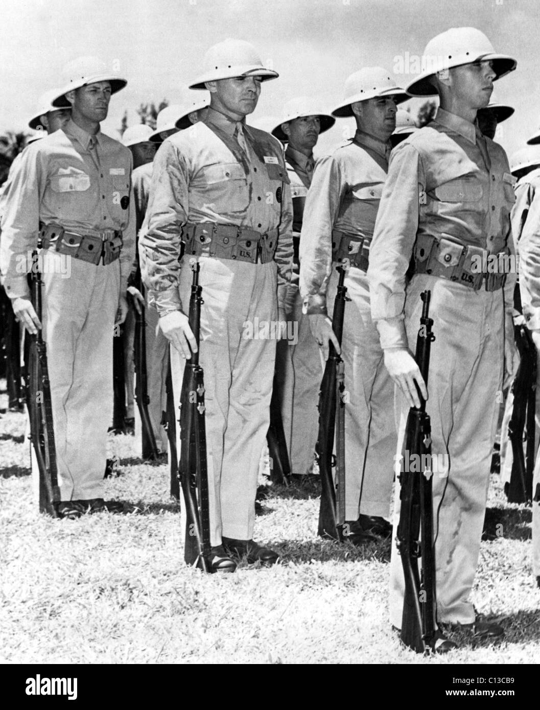 Clark Gable and other candidates at Air Force Officer Candidate School ...