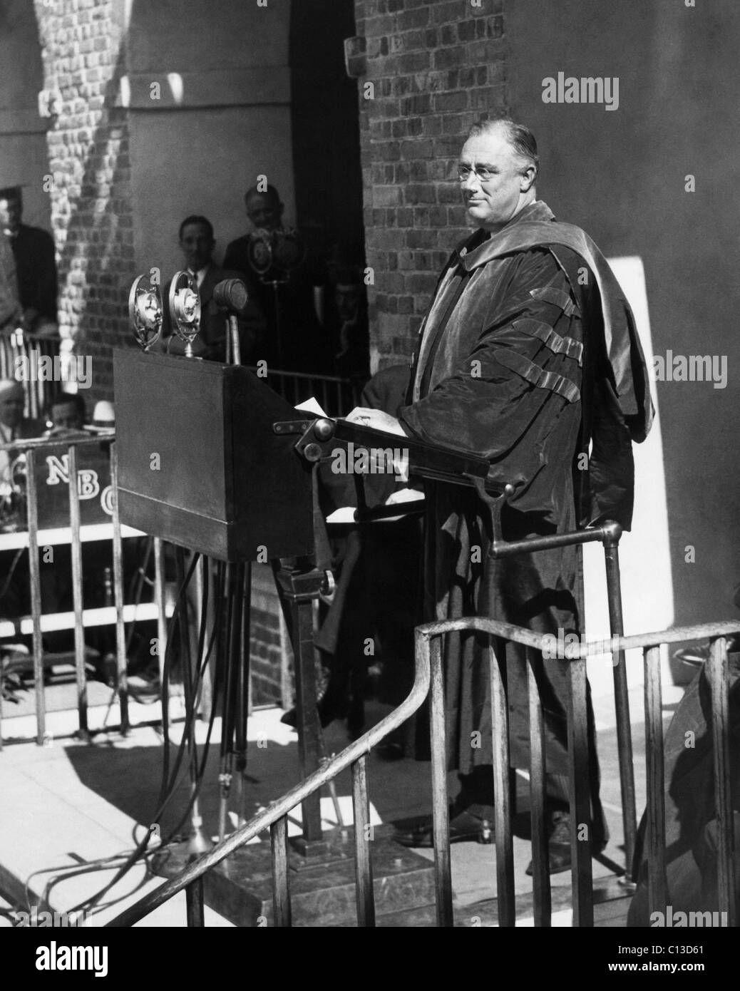 FDR Presidency. US President Franklin Delano Roosevelt delivering an ...