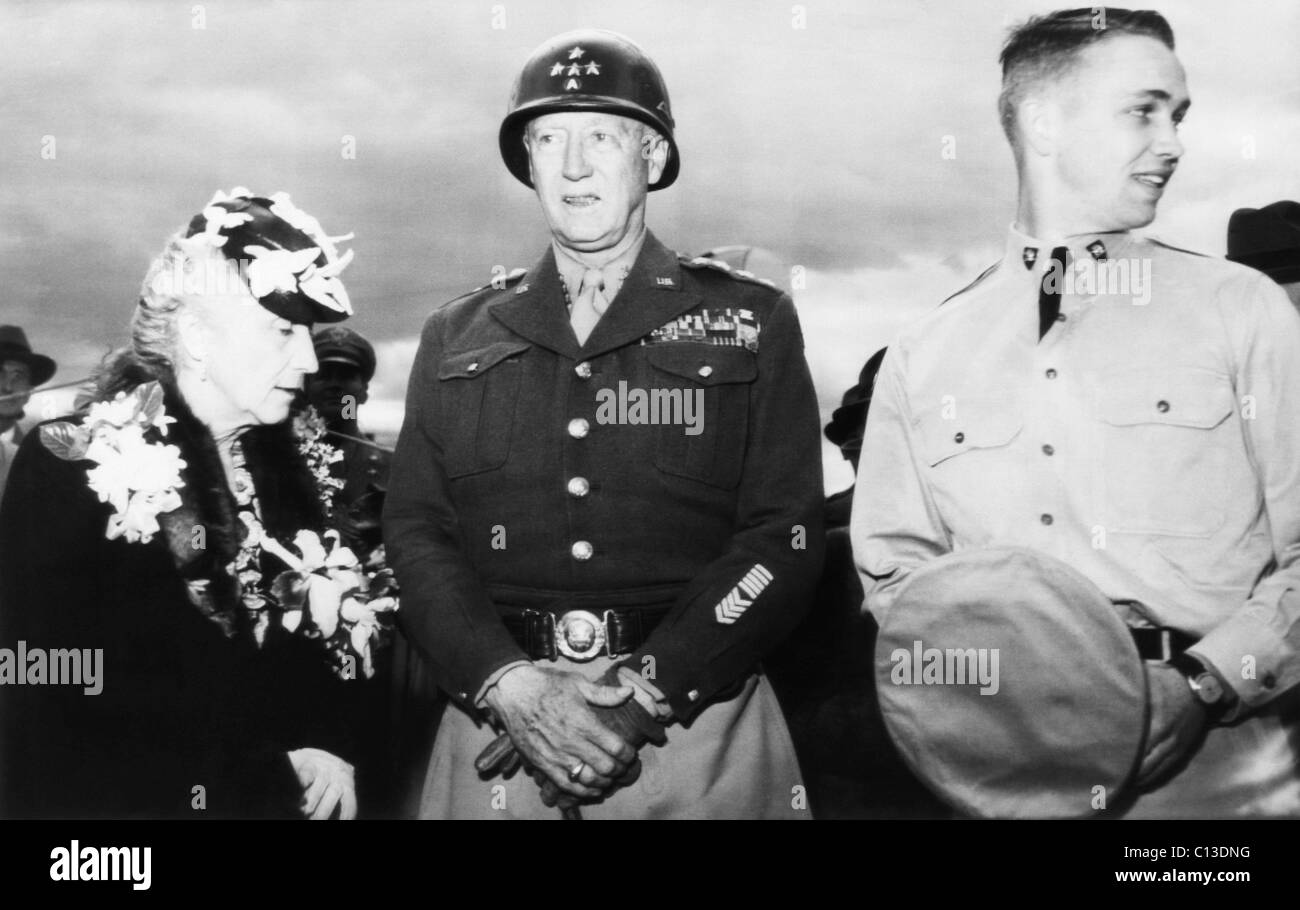 George Patton En General George Patton Bobblehead Royal Bobbles