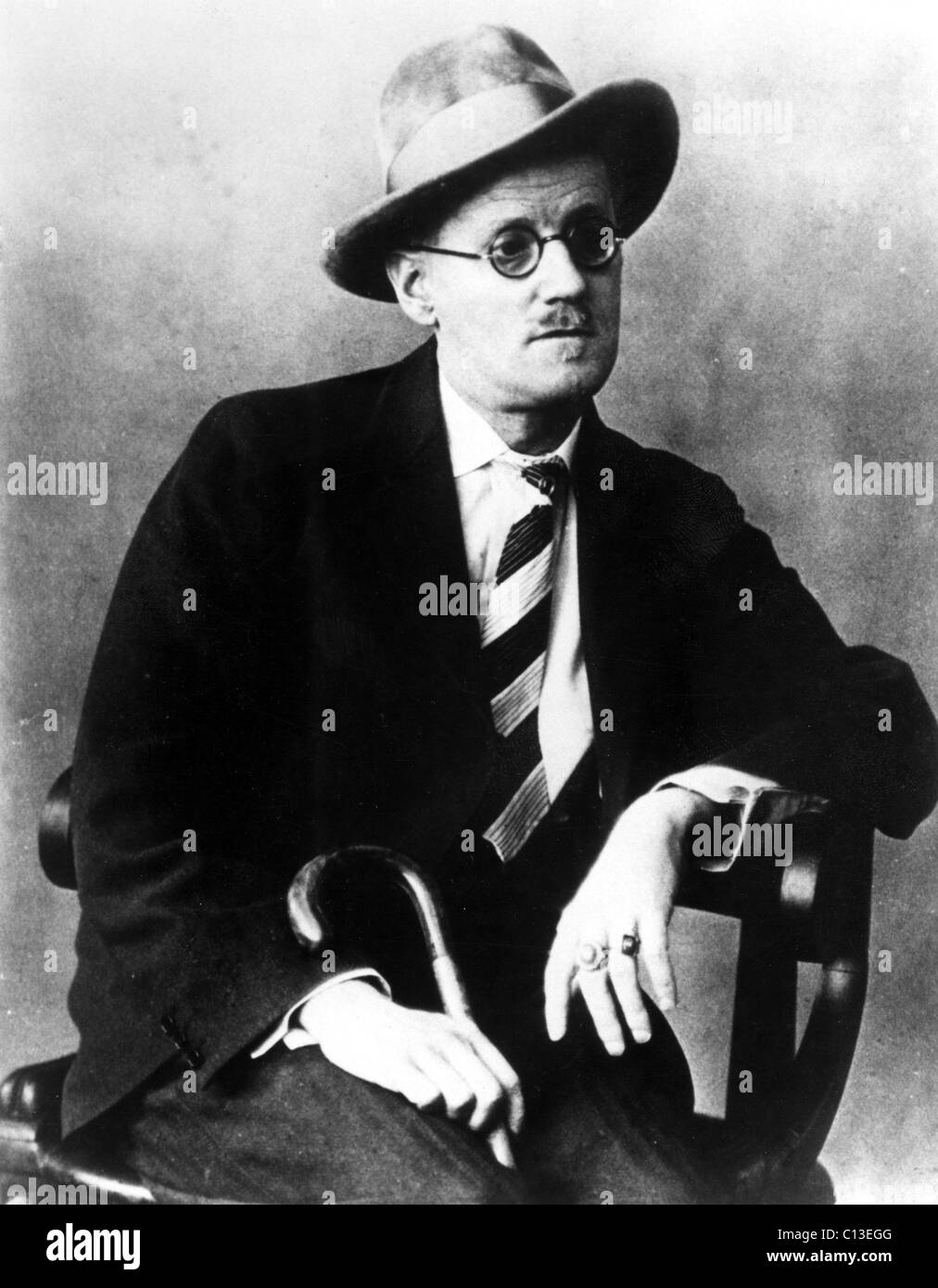 James Joyce, 1920s Stock Photo - Alamy