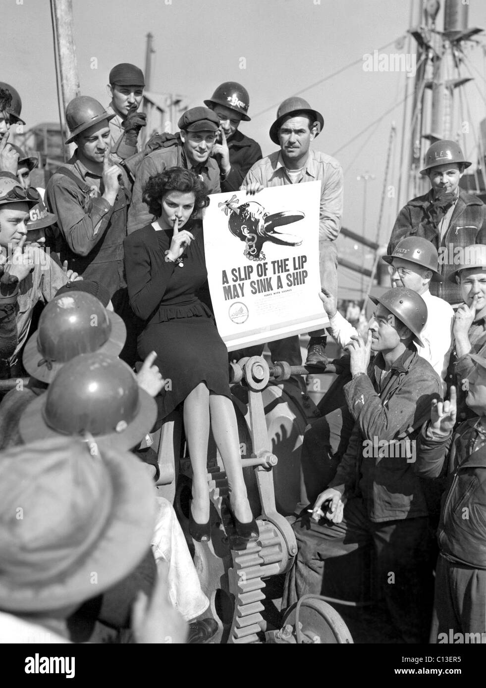 Jane Russell with defense workers during World War II Stock Photo - Alamy