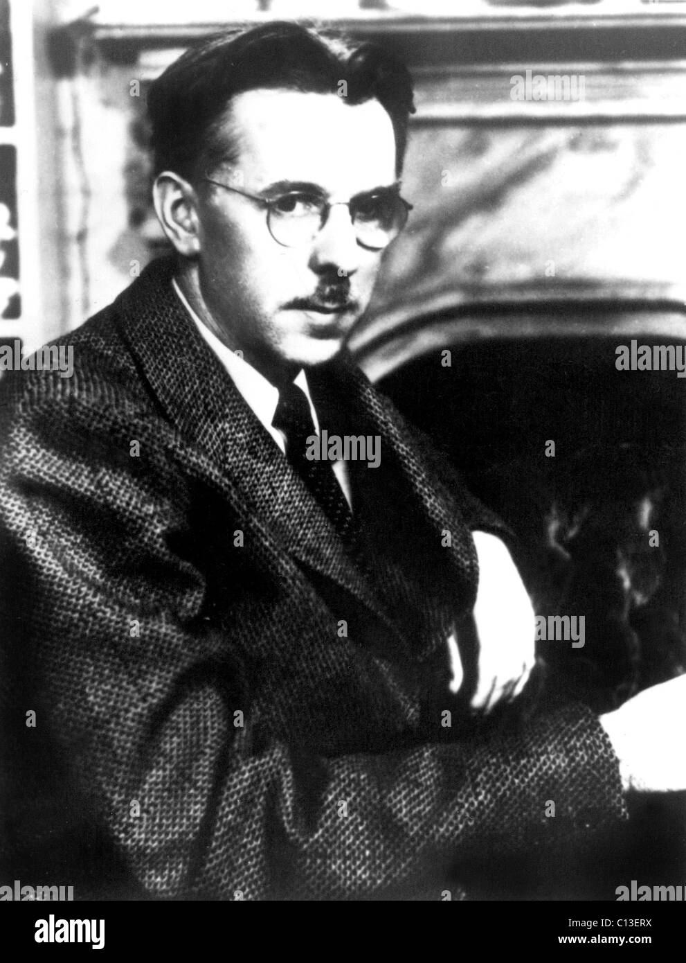 Writer/author JAMES THURBER, c. late 1930s-early 1940s Stock Photo - Alamy