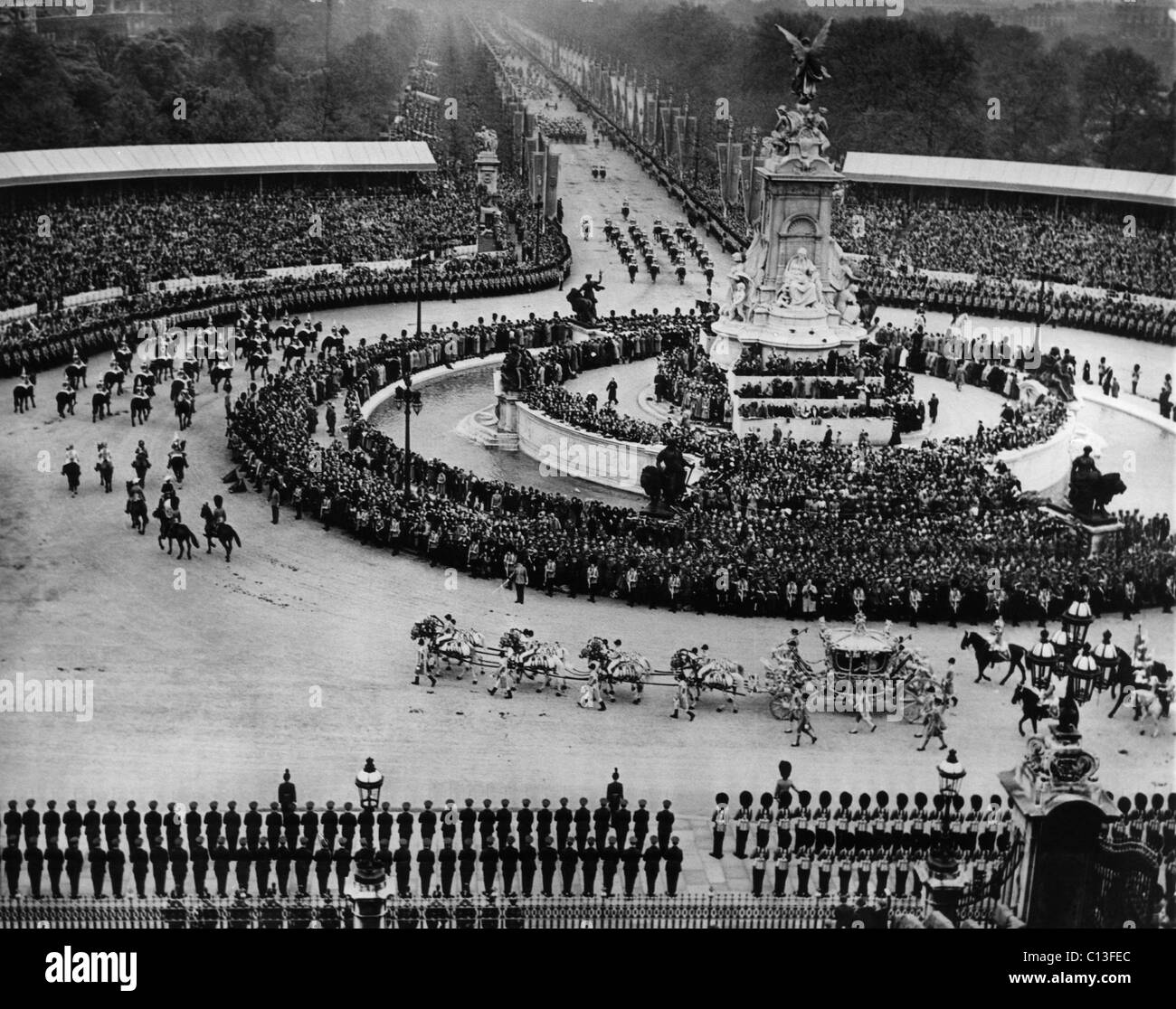British Royalty. Coronation procession for King George VI of England ...