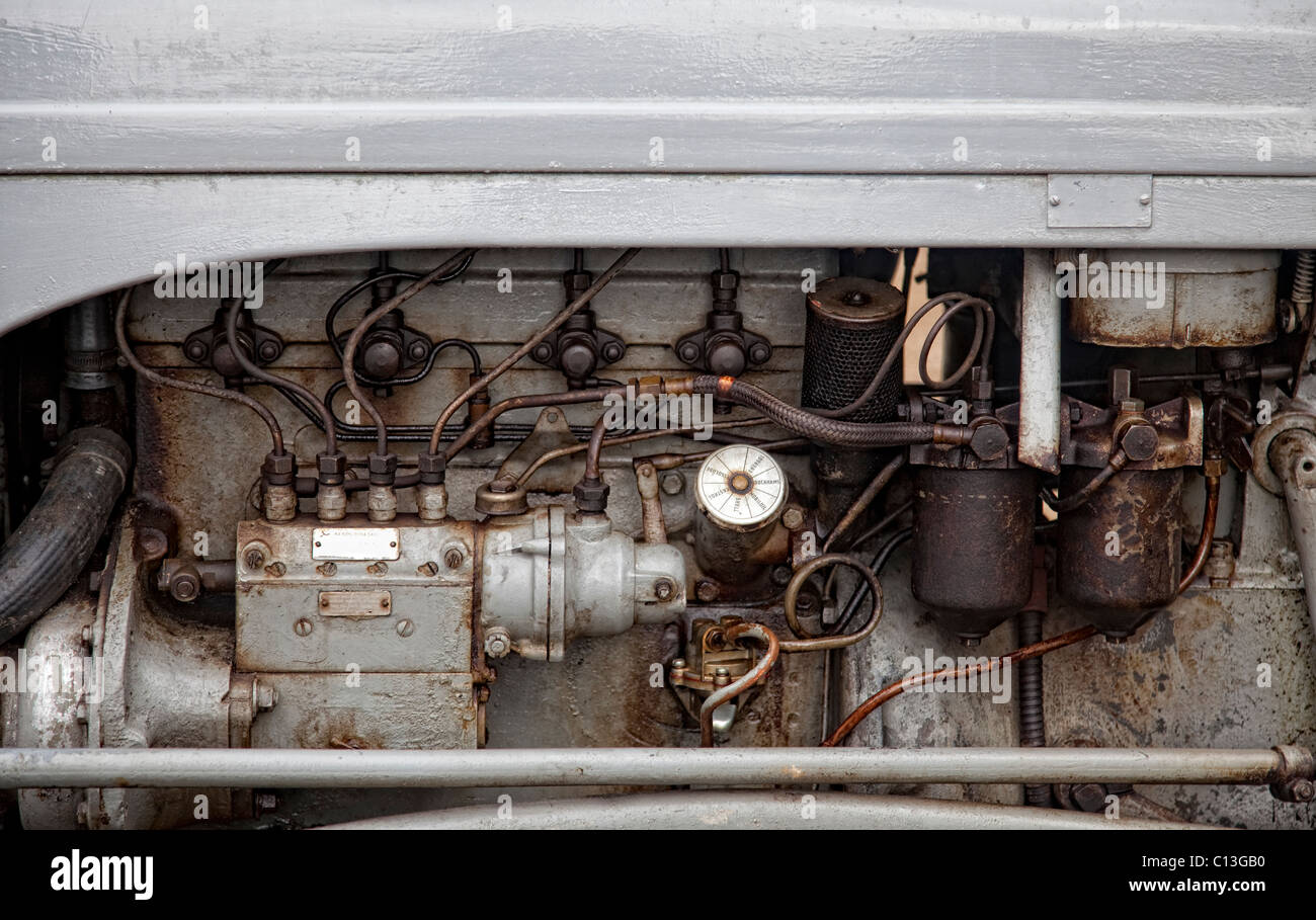 Old tractor engine hi-res stock photography and images - Alamy