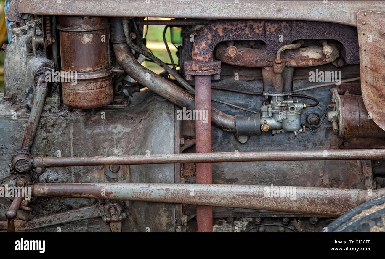 Tractor engine close up hi-res stock photography and images - Alamy