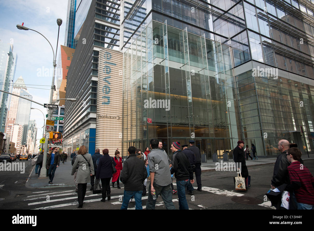 11 times square hi-res stock photography and images - Alamy