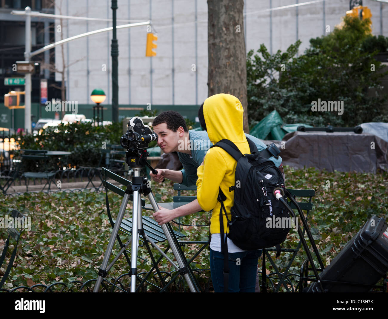 Film camera director actors hi-res stock photography and images - Alamy