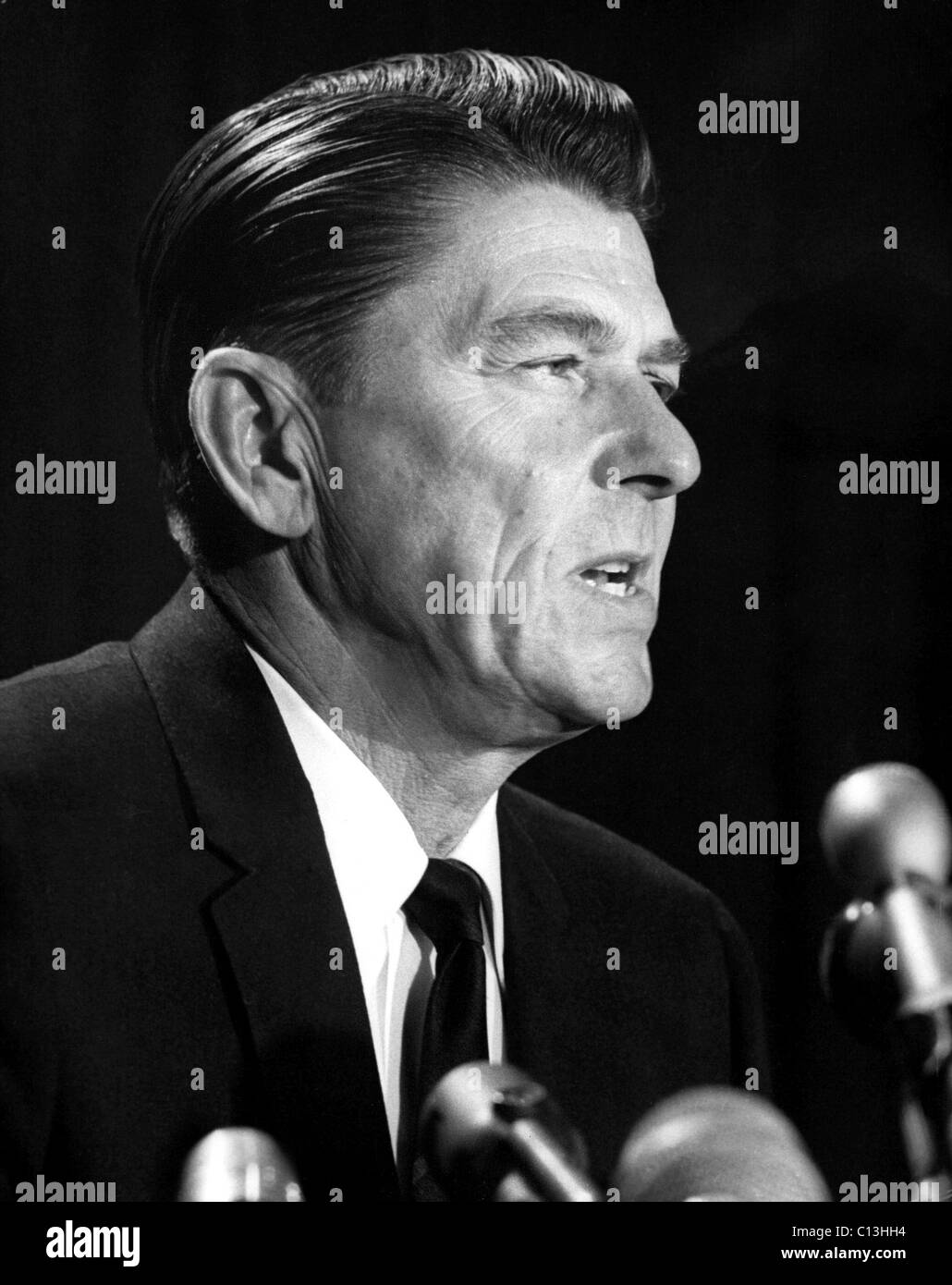 Ronald Reagan at a press conference announcing his intention to run for ...