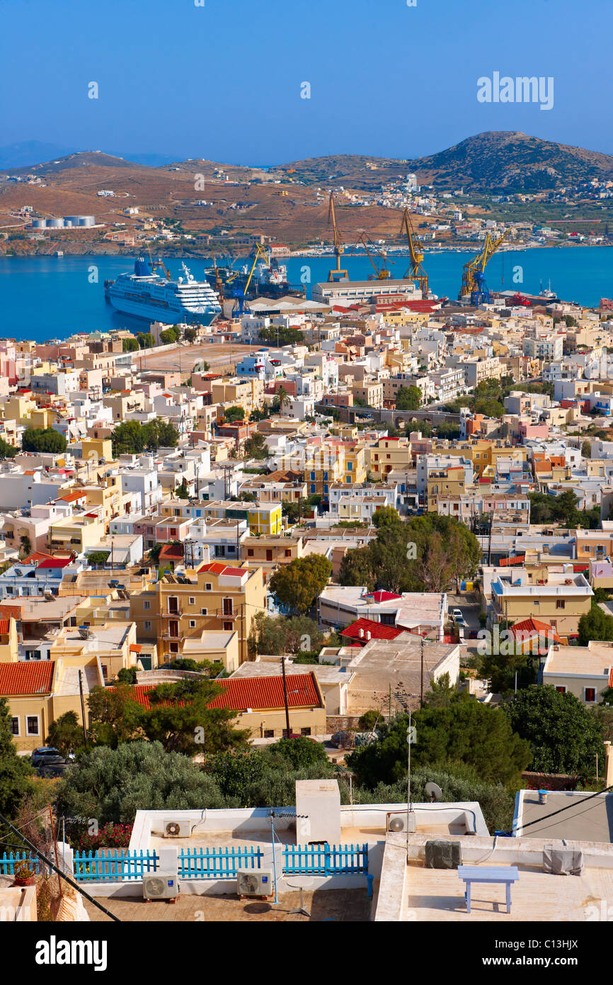 Landmark syros harbour hi-res stock photography and images - Alamy