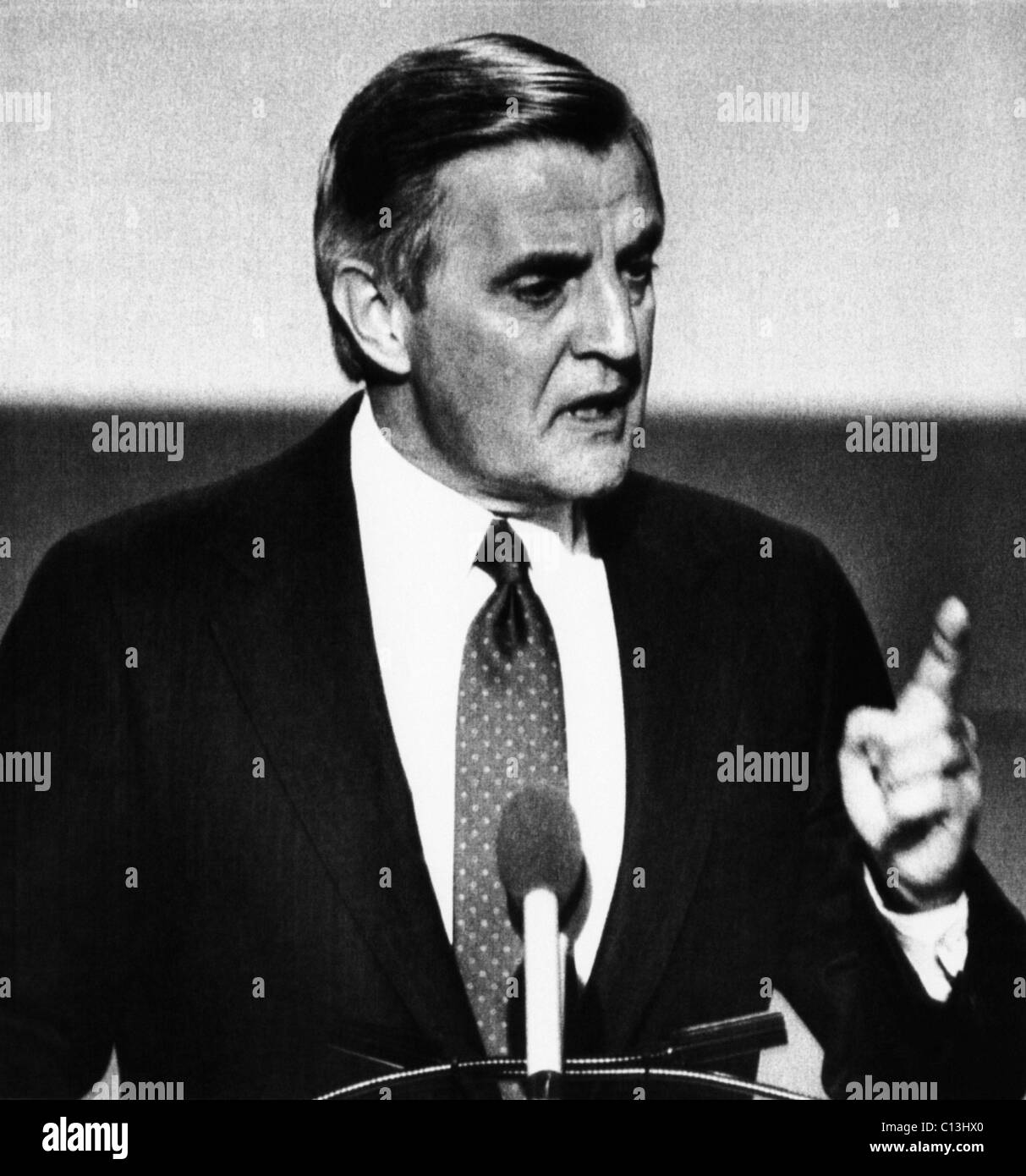 Walter Mondale Stock Photos & Walter Mondale Stock Images - Alamy