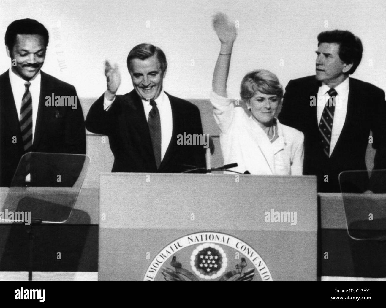 Us democratic presidential candidate Black and White Stock Photos ...