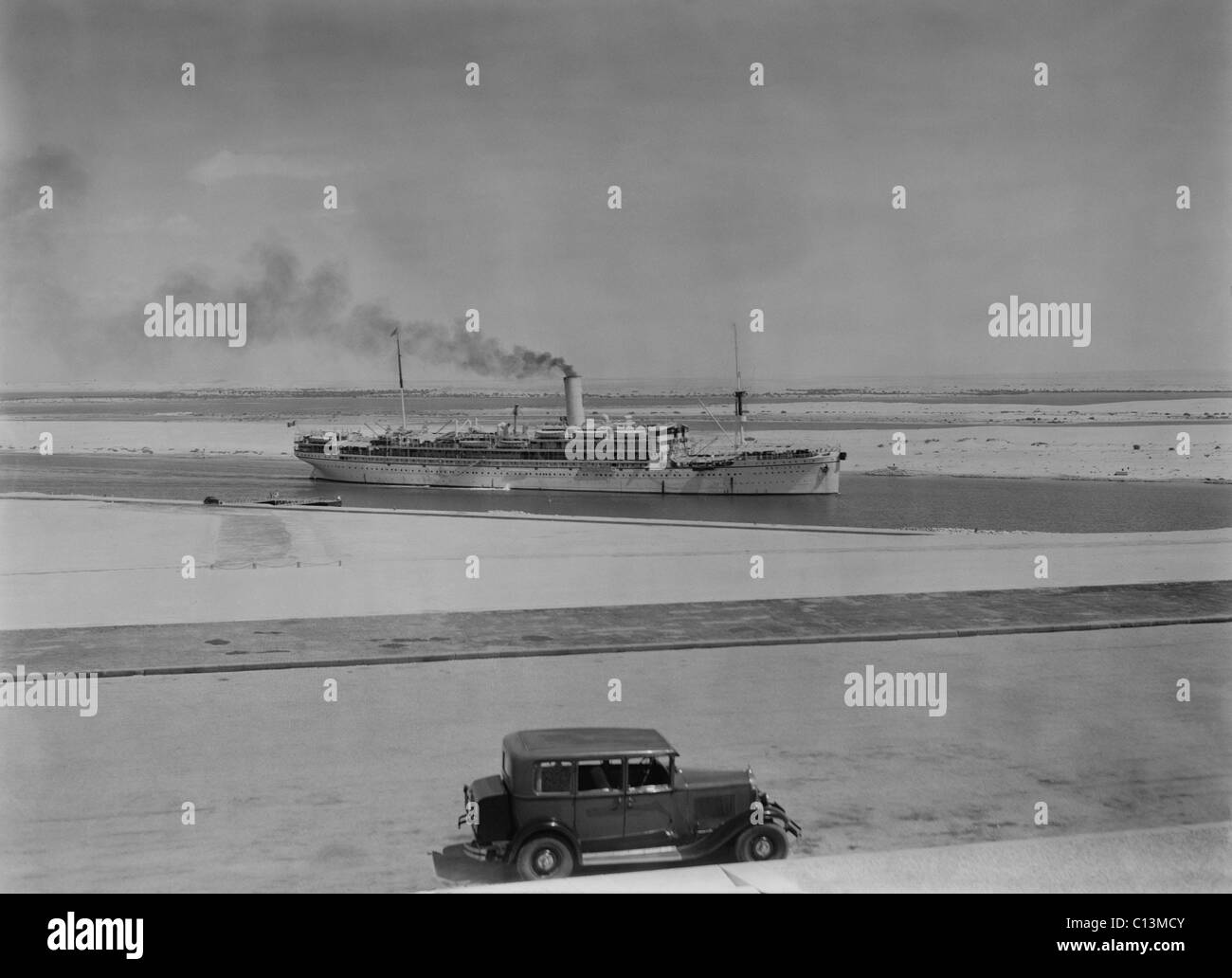 Ocean Liner 1930s Stock Photos & Ocean Liner 1930s Stock Images - Alamy