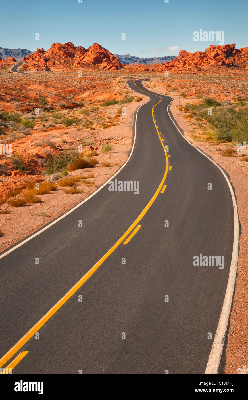 Road hi-res stock photography and images - Alamy