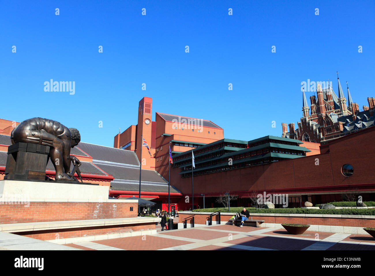 British library statue sir isaac hi-res stock photography and images ...
