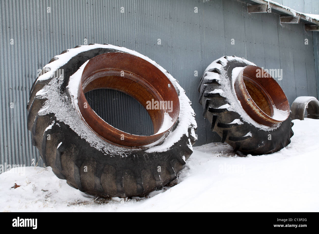 Tires on roof hi-res stock photography and images - Alamy