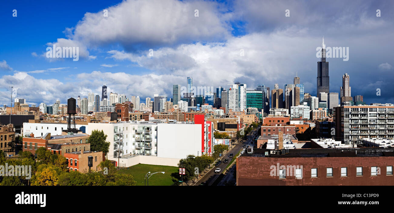 Chicago clouds hi-res stock photography and images - Alamy