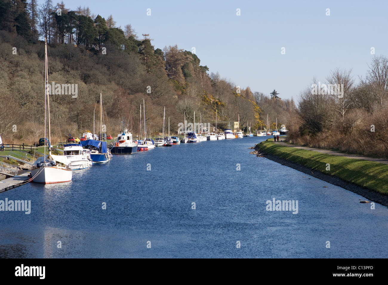 Caledonian canal dochgarroch inverness hi-res stock photography and ...