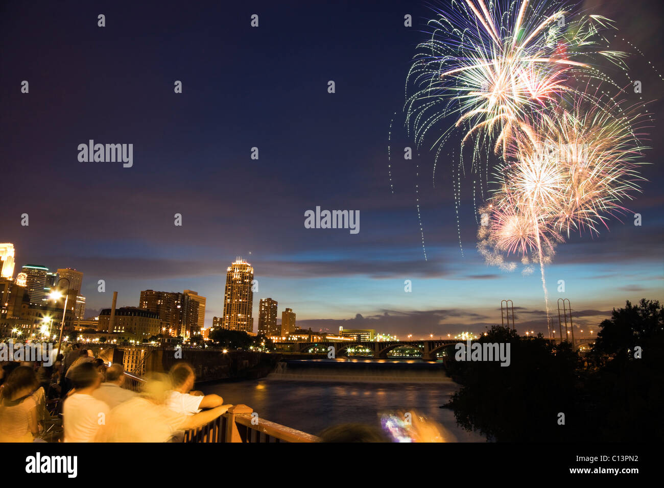 Minneapolis skyline fireworks hi-res stock photography and images - Alamy