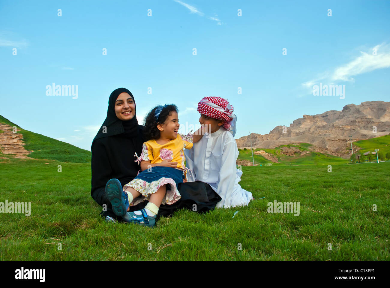 Arab family hi-res stock photography and images - Alamy