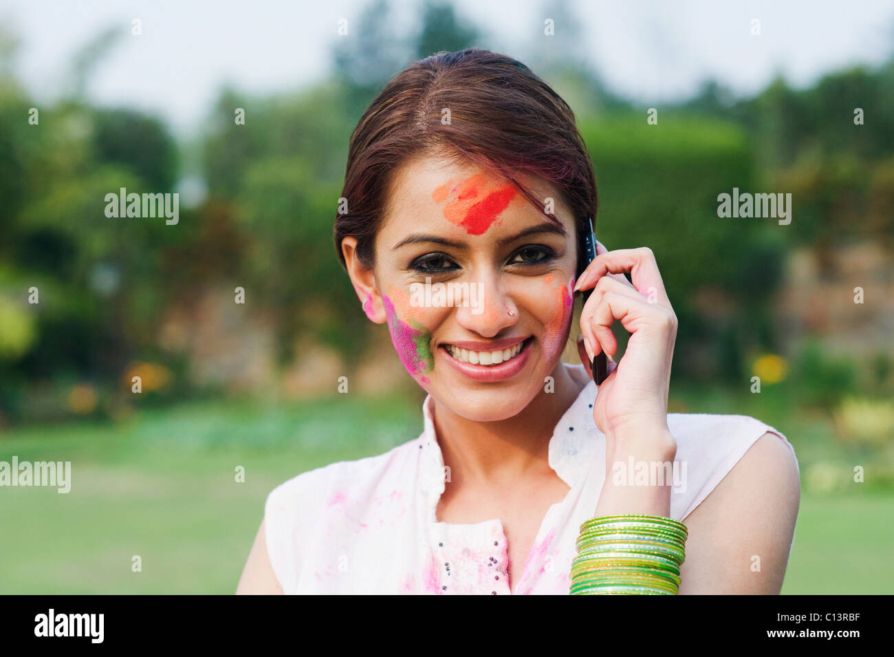 Mobile phone face paint hi-res stock photography and images - Alamy