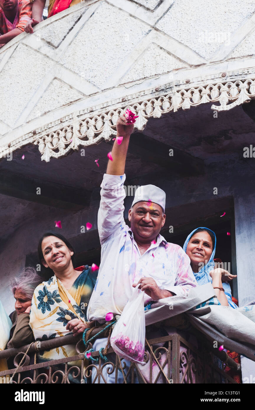 Flower holi hi-res stock photography and images - Alamy