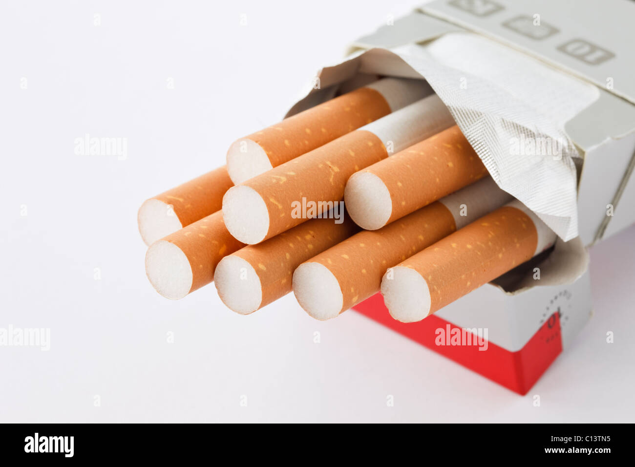 Cigarettes Packet Stock Photos & Cigarettes Packet Stock Images - Alamy