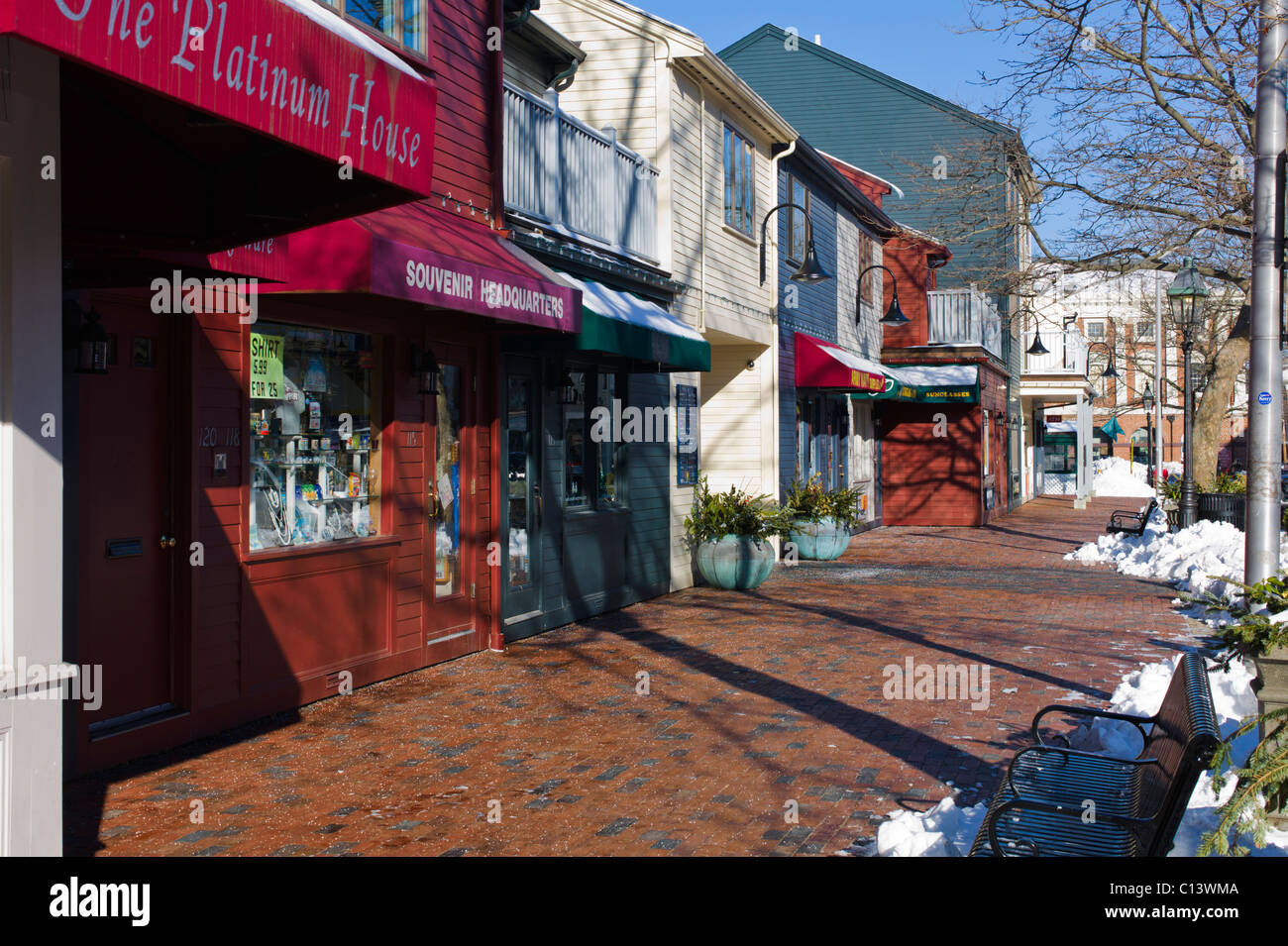 Thames street newport rhode island hi-res stock photography and images ...